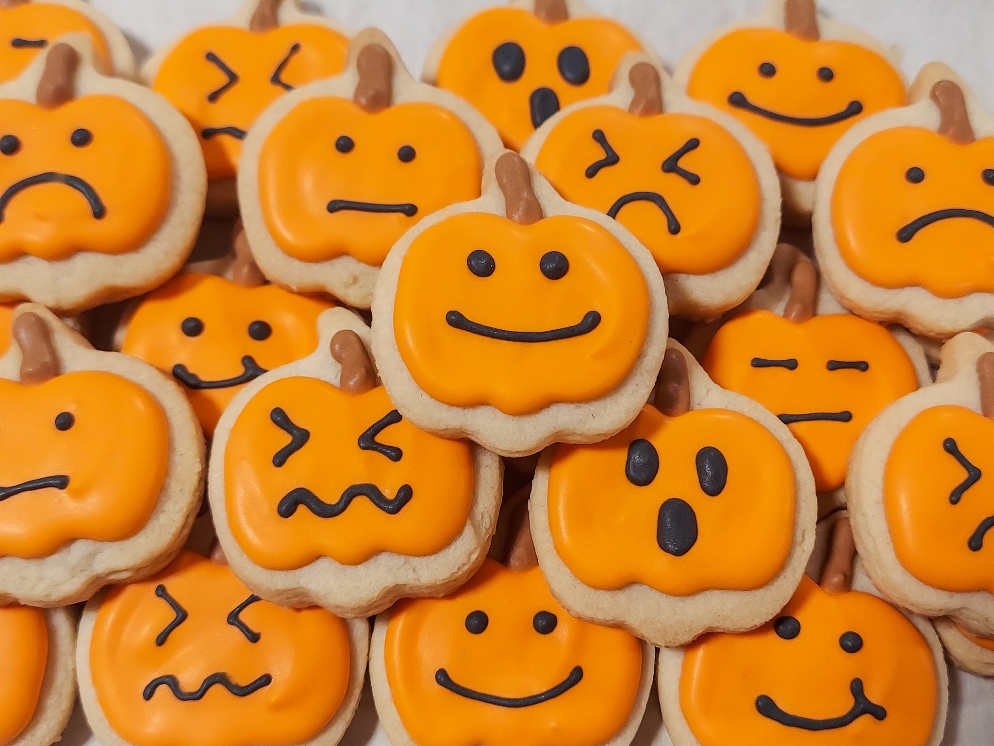 Mini Pumpkin Face Cookies (3 dozen) – Storybook Bakery, Shipped!
